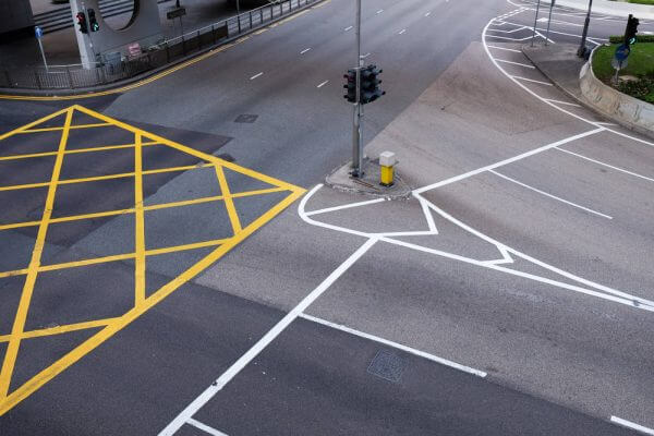 Box junctions & slow-moving traffic | Lanes School of Driving